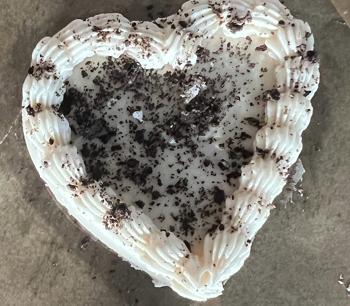 Mini Heart Oreo Cake | Kastyn's Cakes and Bakes